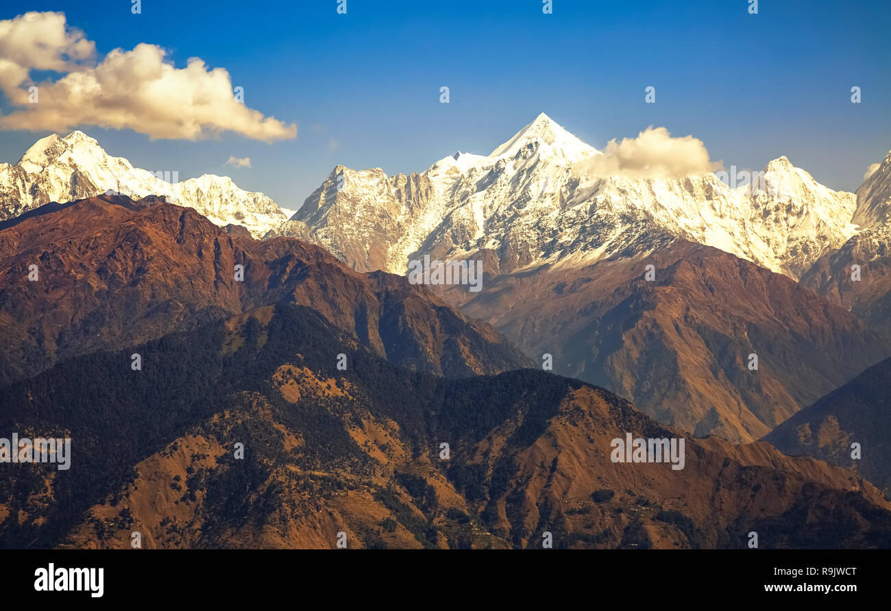 Himalayas mountain ranges hi-res stock photography and images - Alamy