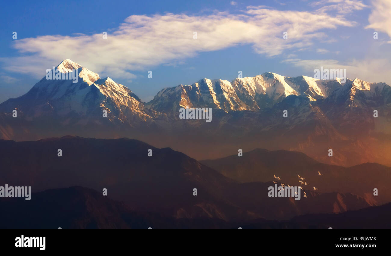 Himalayan range hi-res stock photography and images - Alamy