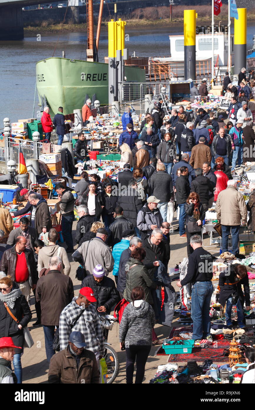Marktstand i deutschland hi-res stock photography and images - Alamy