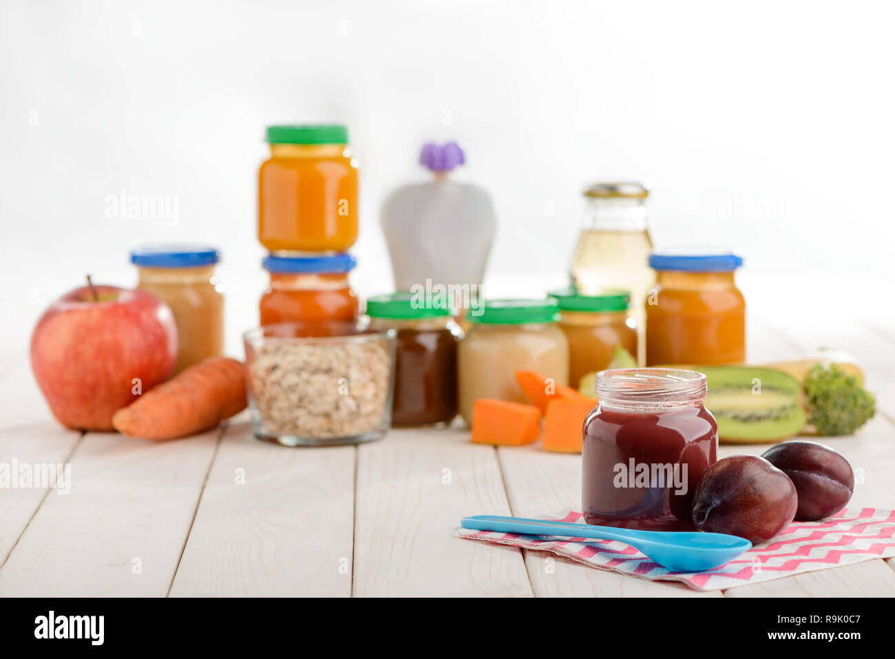 Baby food pouch hi-res stock photography and images - Alamy