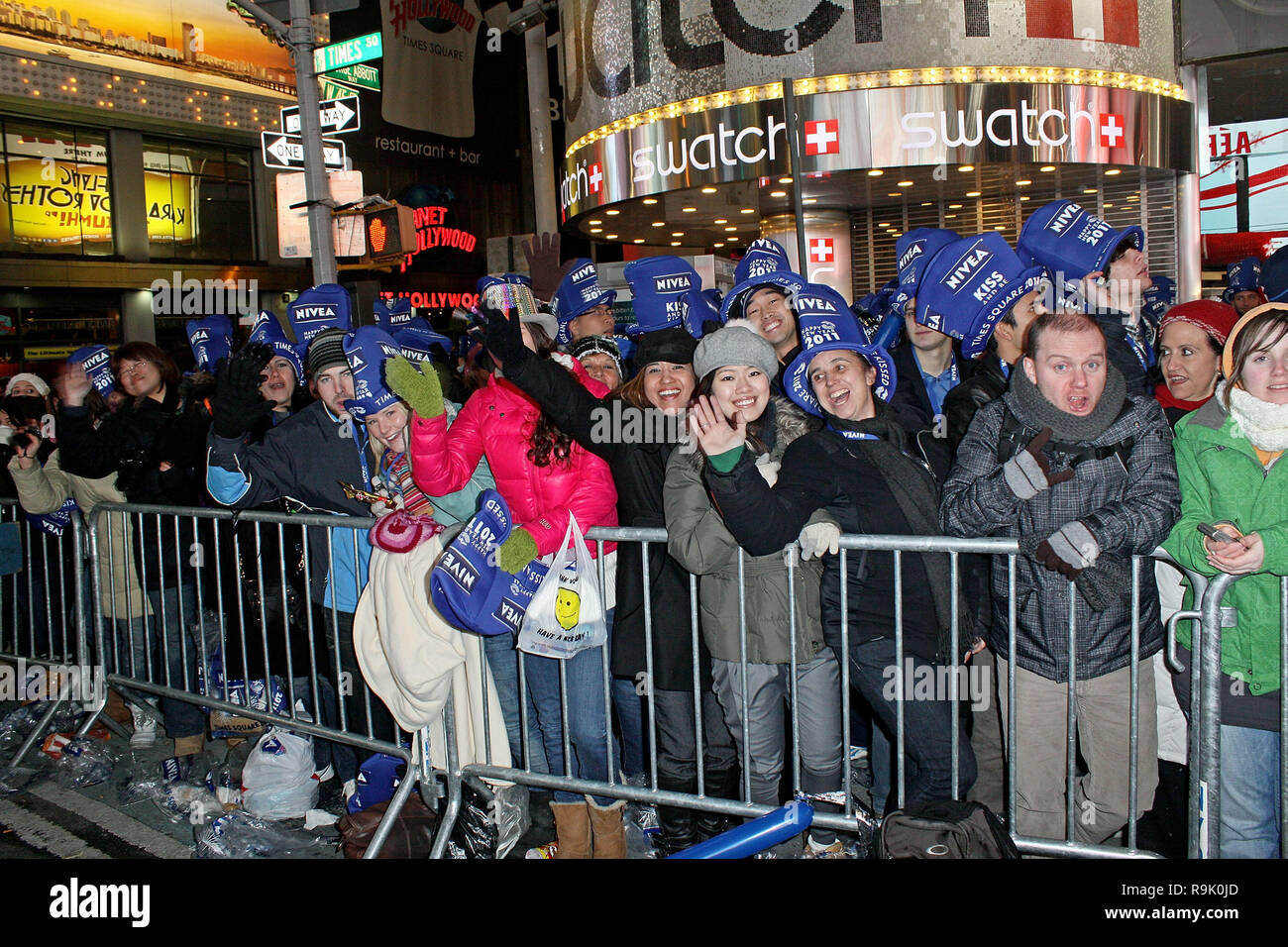 NEW YORK, NY - DECEMBER 31: New Yorker's celebrate New Year's Eve 2011 ...