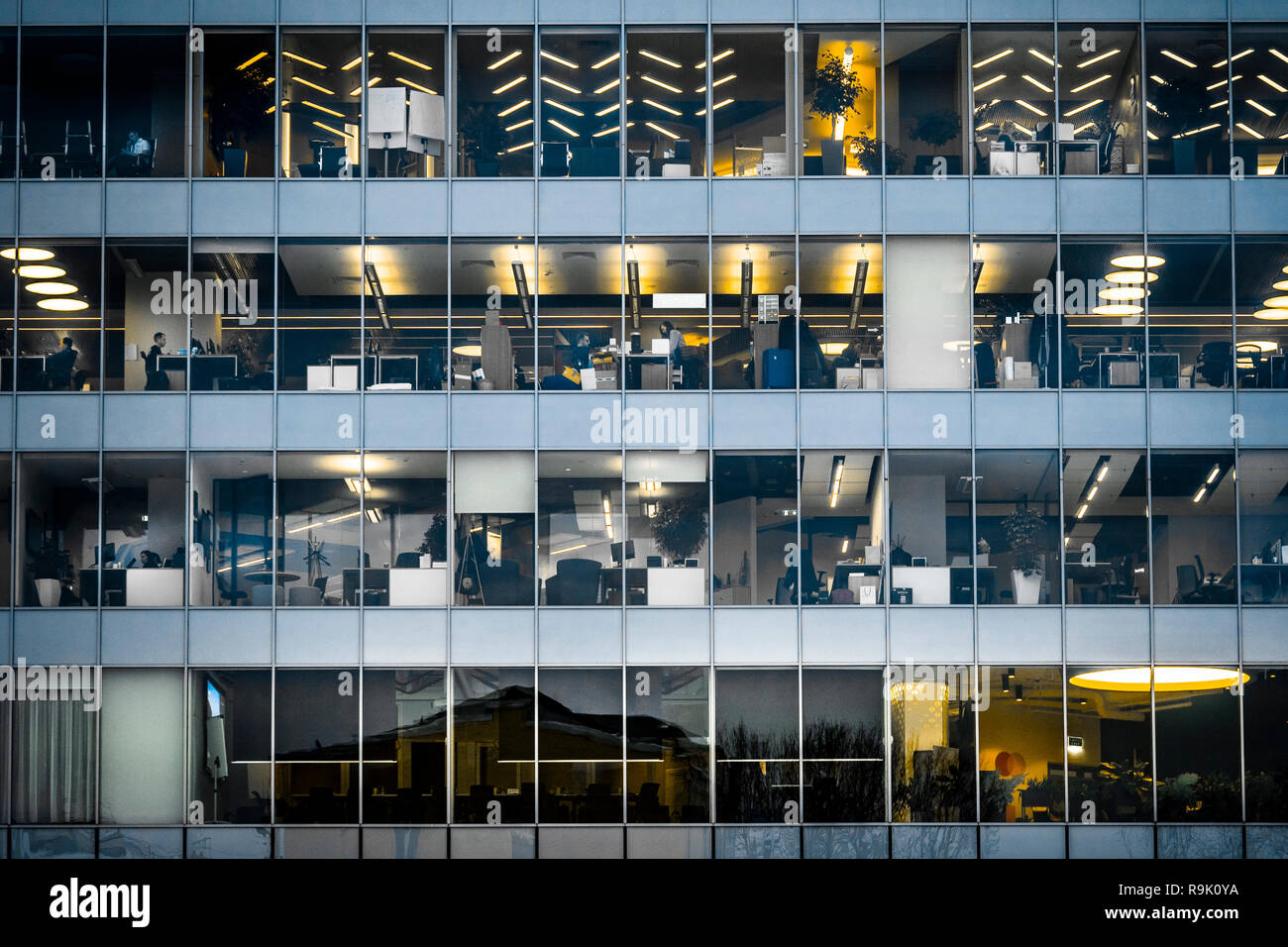 Russia, Moscow. Employees working in the office Stock Photo - Alamy