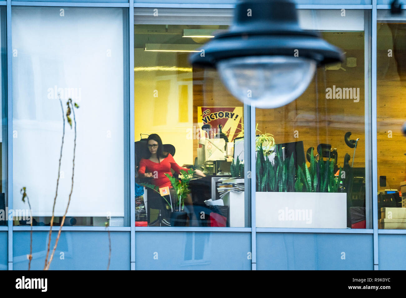 Russia, Moscow. Employees working in the office Stock Photo - Alamy