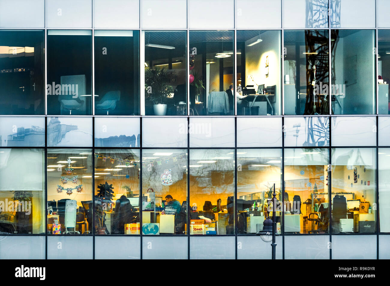 Russia, Moscow. Employees working in the office Stock Photo - Alamy