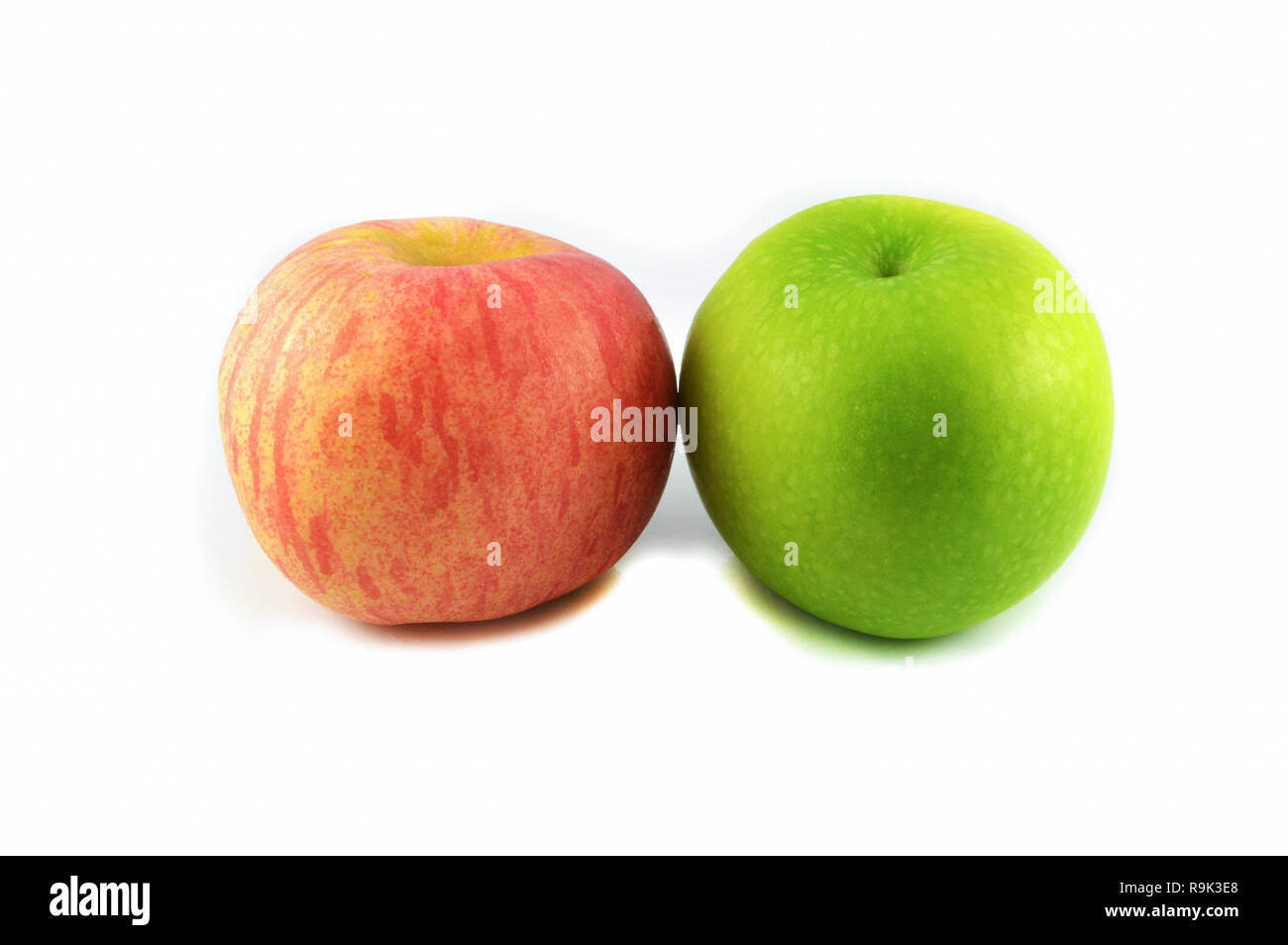 Red and Green apple isolate on white background / Couple two fresh ...