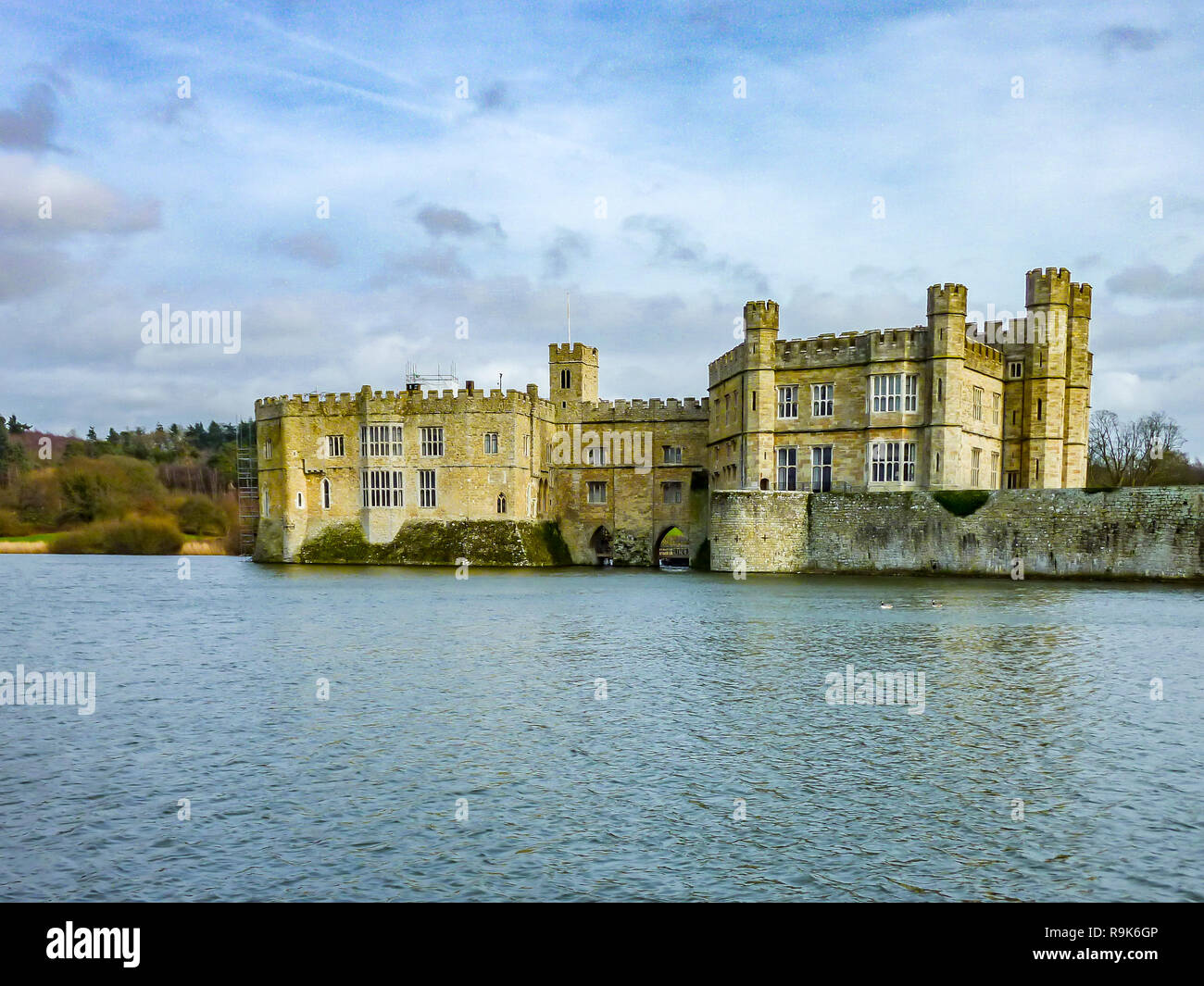 Winter leeds castle hi-res stock photography and images - Alamy