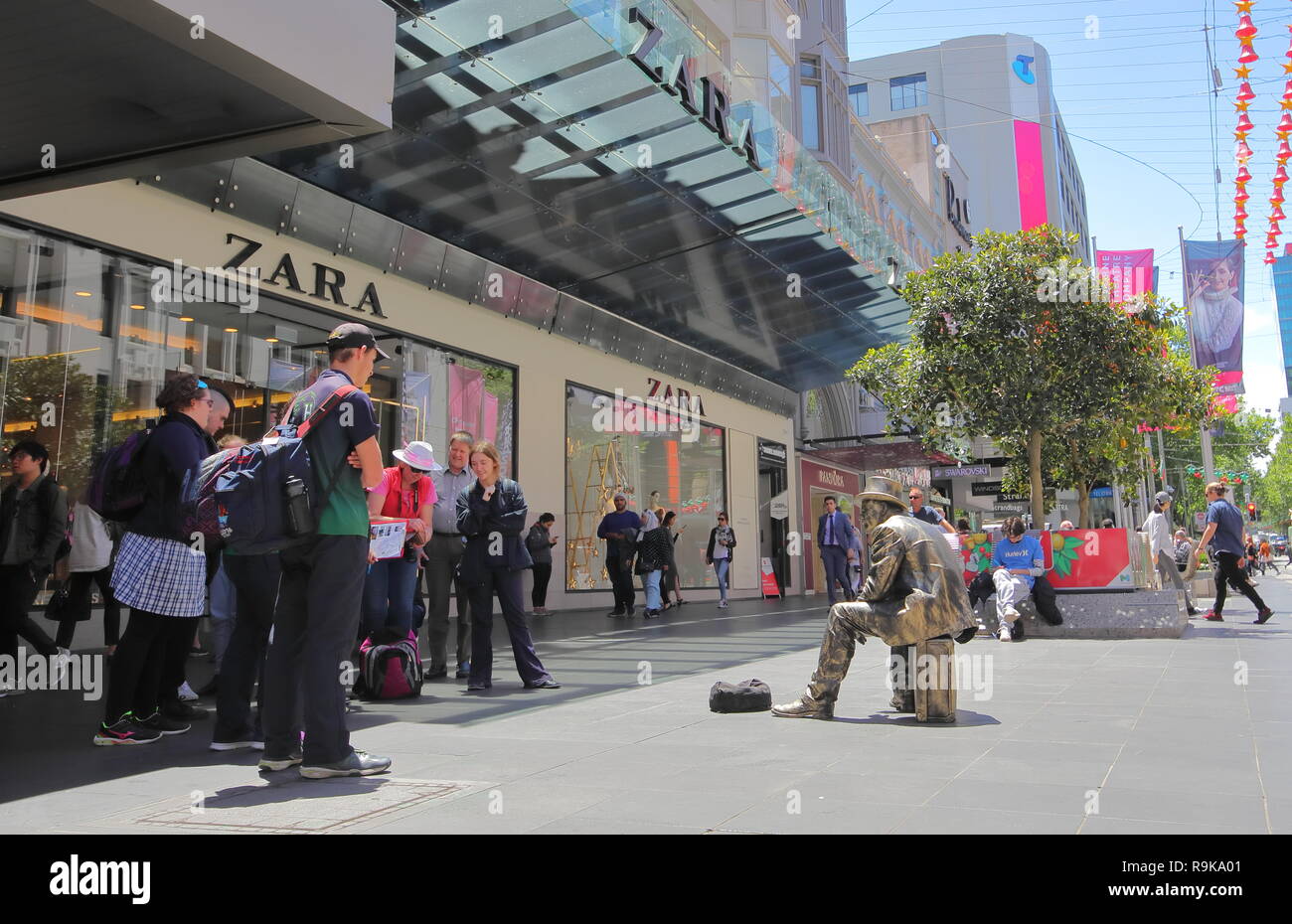 Unidentified street statue man perform in Melbourne Australia Stock ...