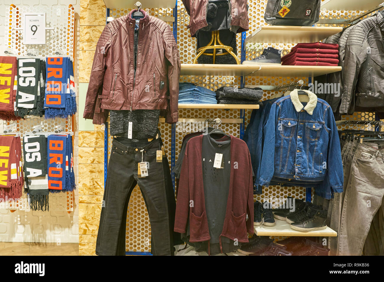 MILAN, ITALY - CIRCA NOVEMBER, 2017: inside Alcott store in Milan Stock ...