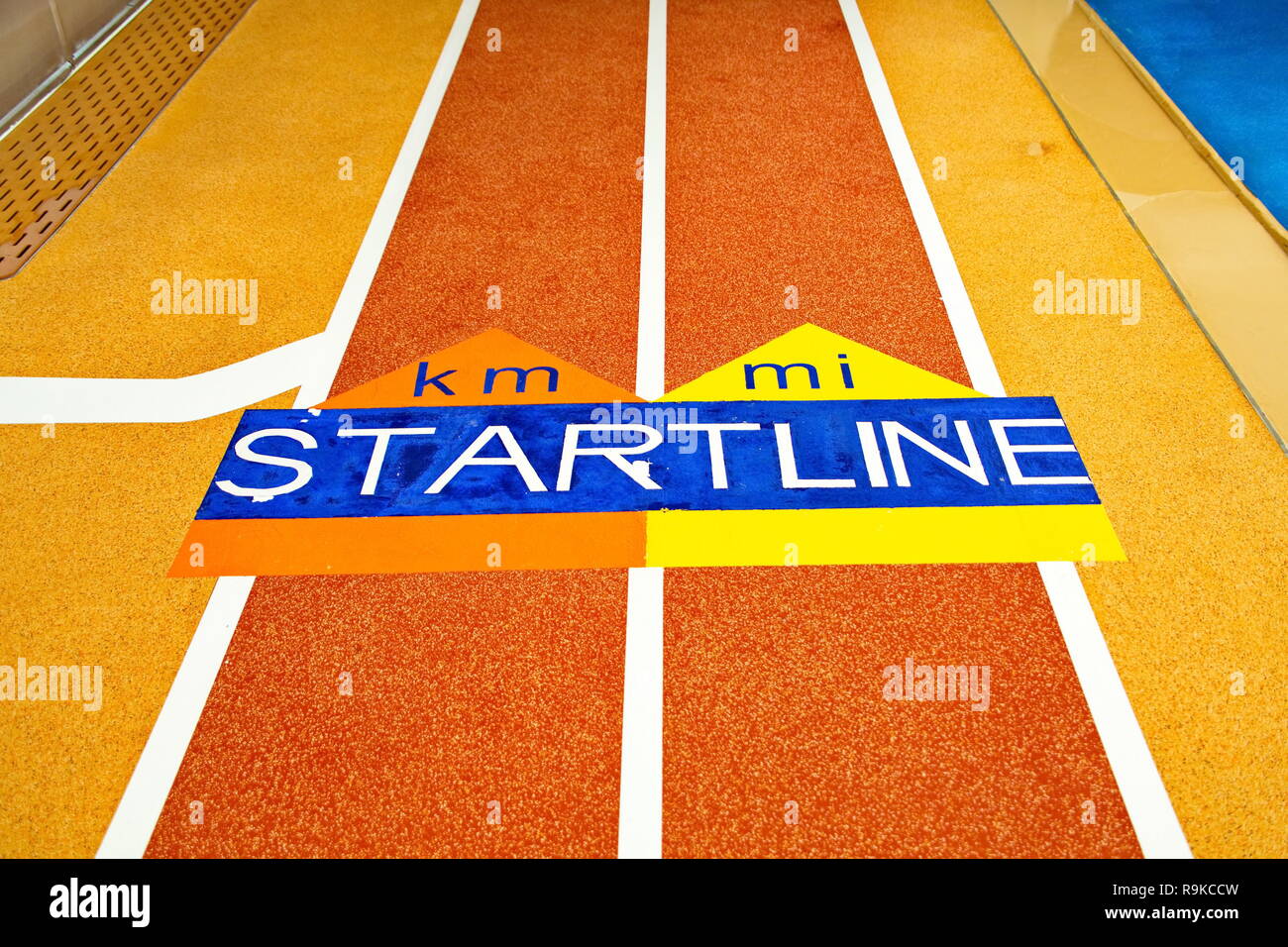 Cruise ship running deck hi-res stock photography and images - Alamy