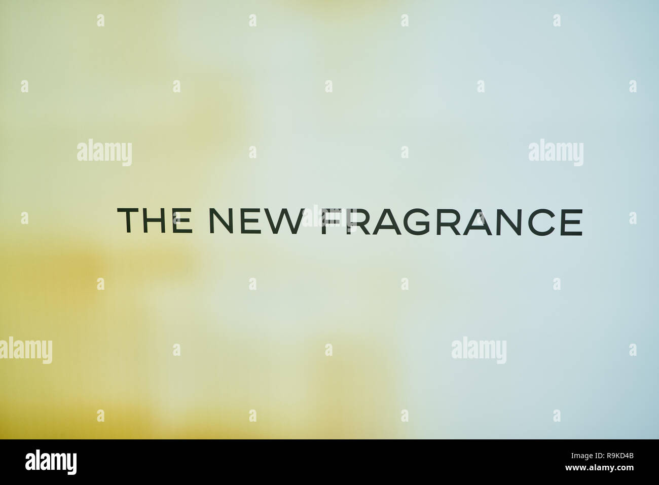 Billboard advertising chanel perfume hi-res stock photography and ...