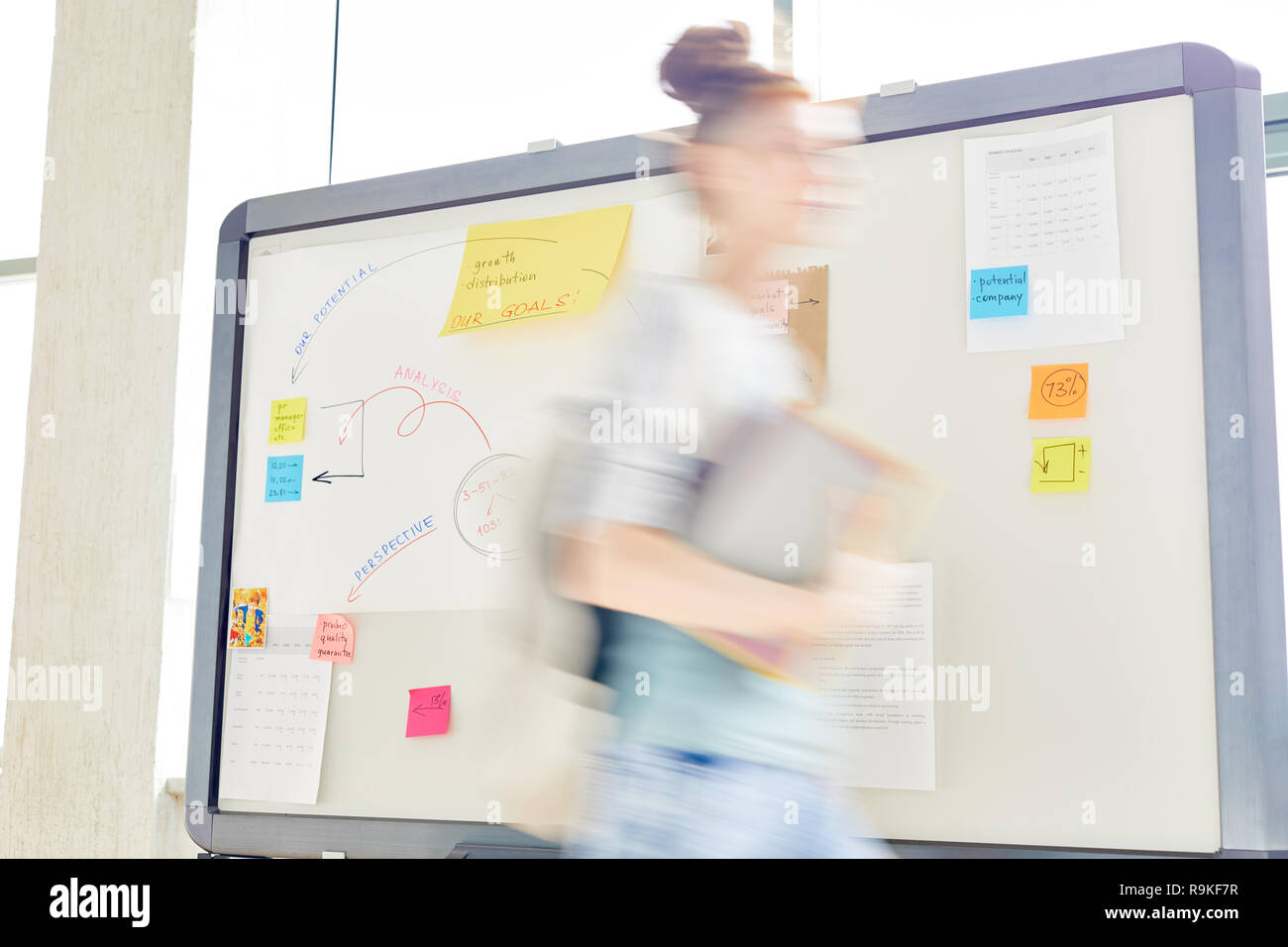 Woman passing note hi-res stock photography and images - Alamy
