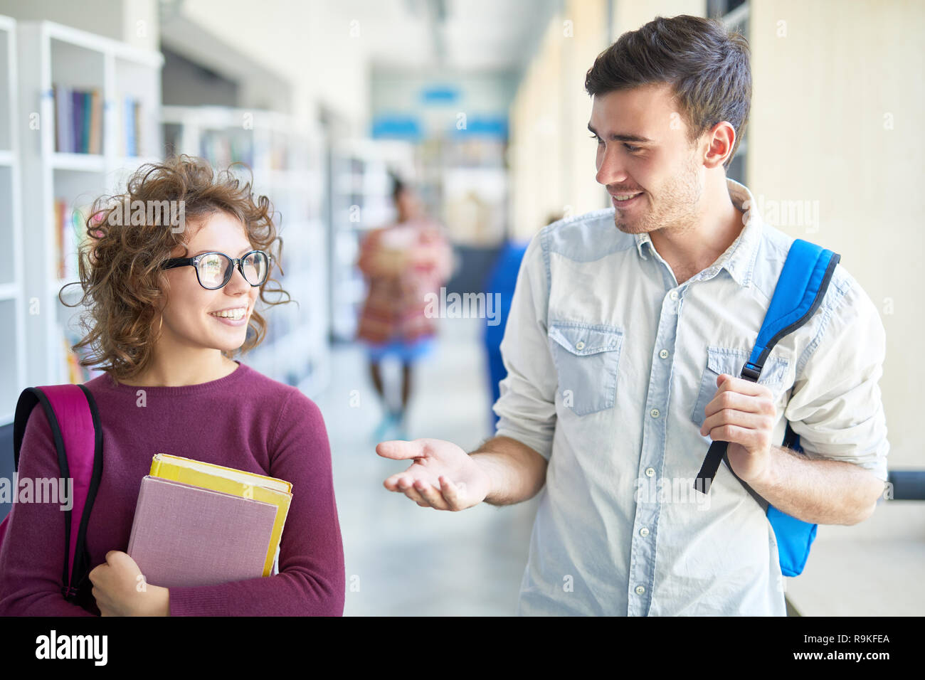University students at break Stock Photo - Alamy