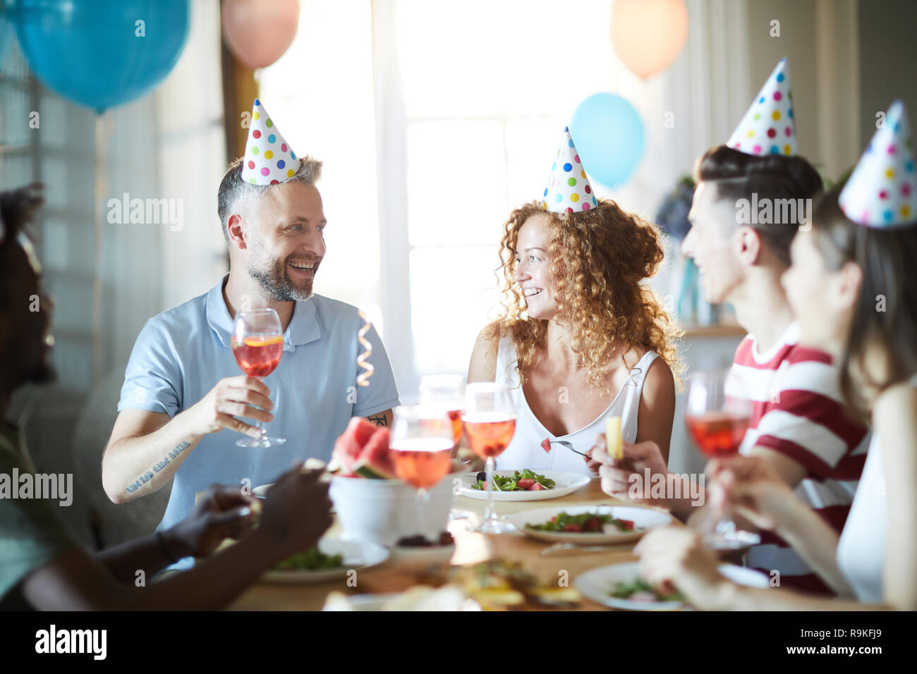 Birthday gathering hi-res stock photography and images - Alamy