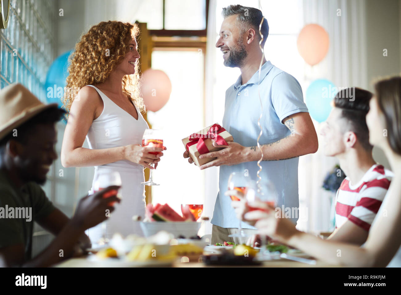 Best regards hi-res stock photography and images - Alamy