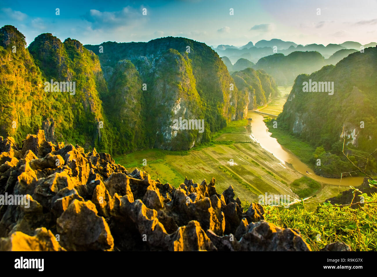 Beautiful sunset landscape viewpoint from the top of Mua Cave mountain ...