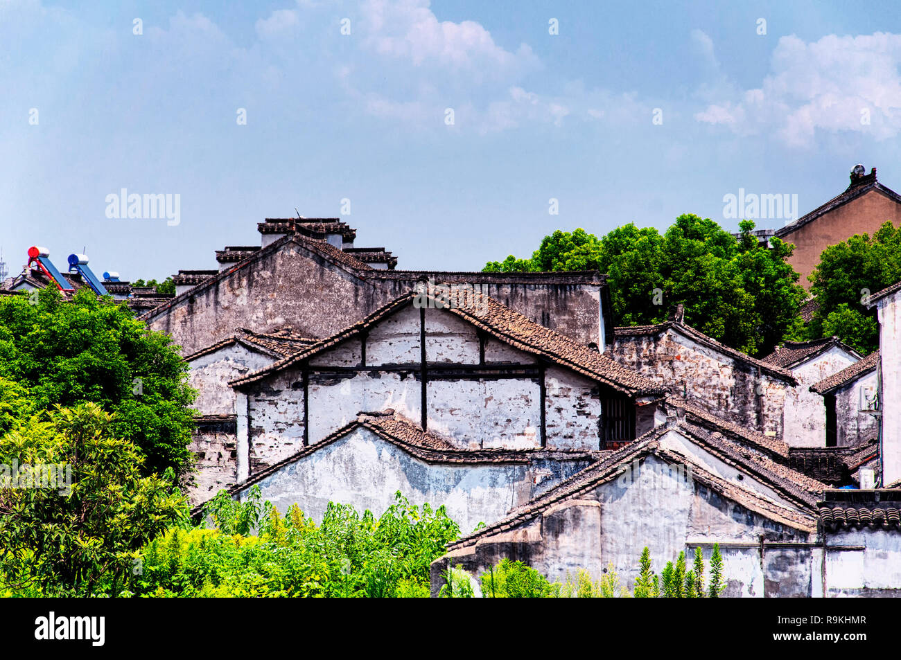 Weathered buildings hi-res stock photography and images - Alamy