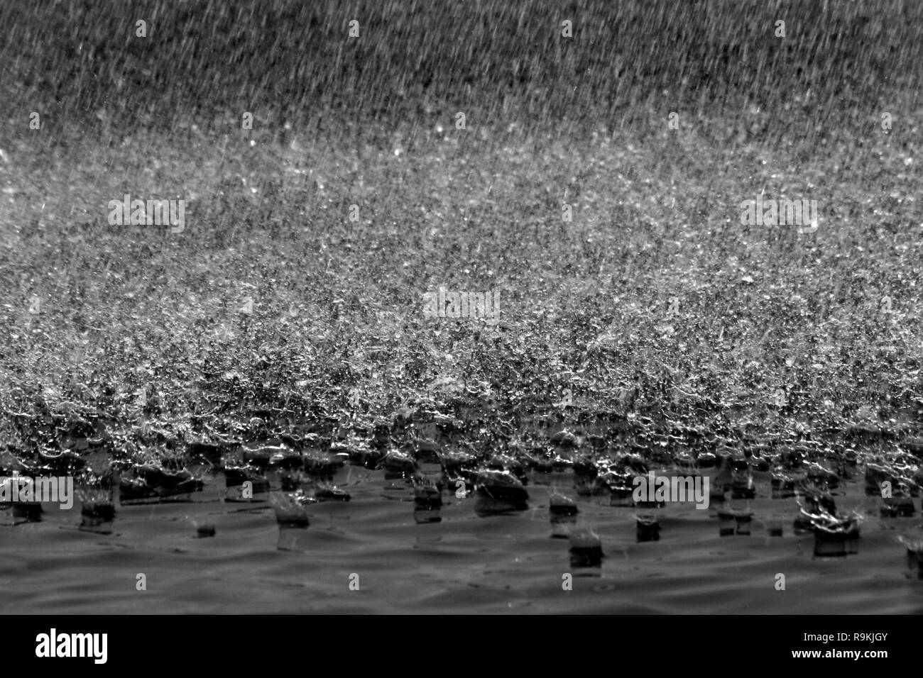 Hard rain hi-res stock photography and images - Alamy