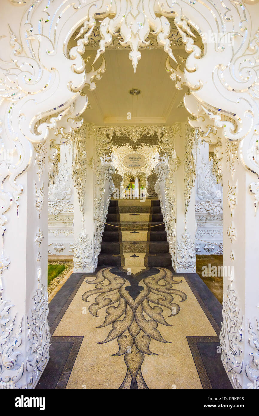 Wat rong khun interior hi-res stock photography and images - Alamy