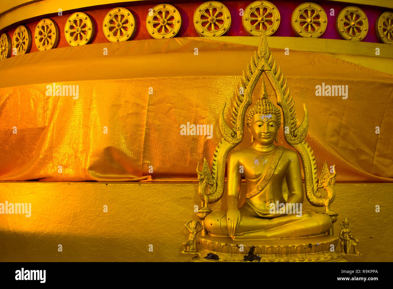 Goplden statuse of Buddha Tiger Cave Temple, Wat Tham Suea, Krabi in ...