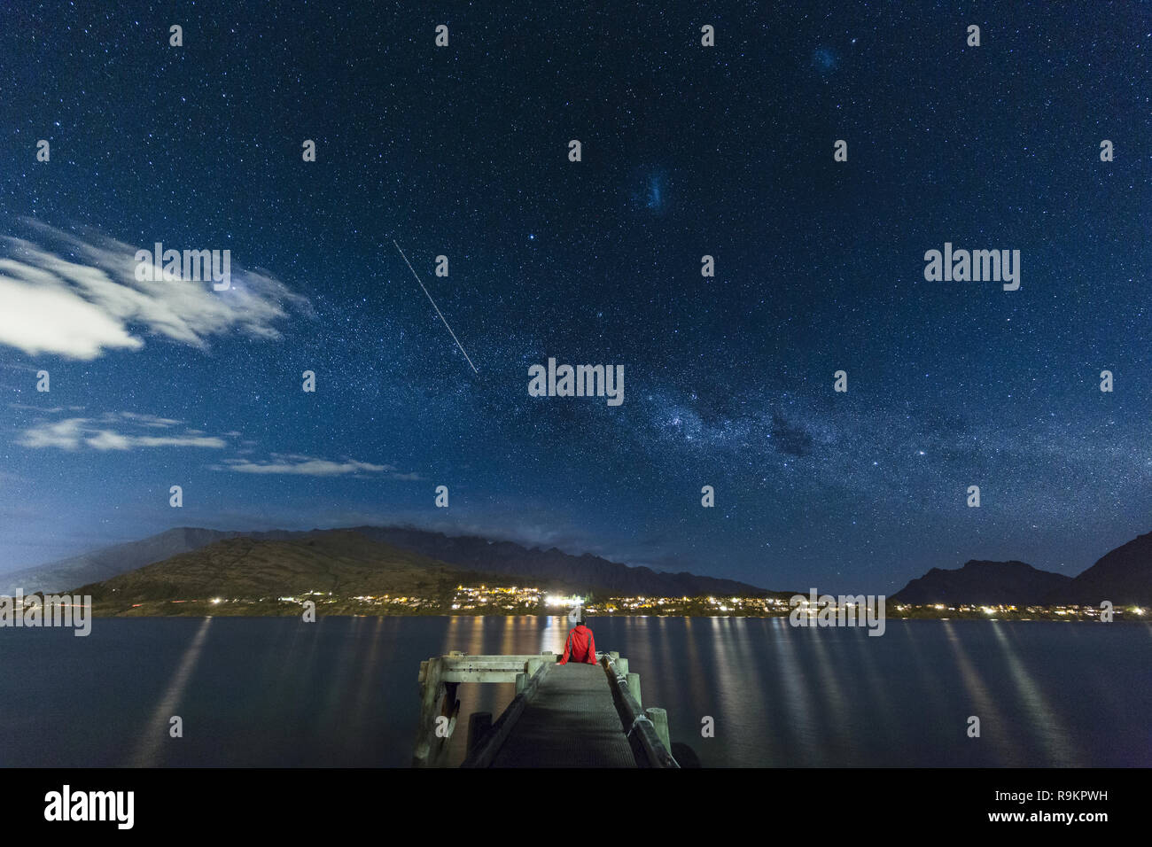Starry sky of Queenstown Stock Photo - Alamy