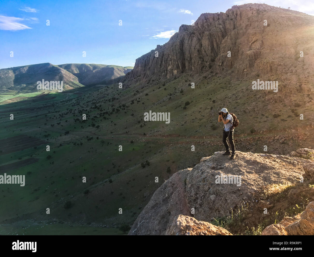 Iranian hiker hi-res stock photography and images - Alamy