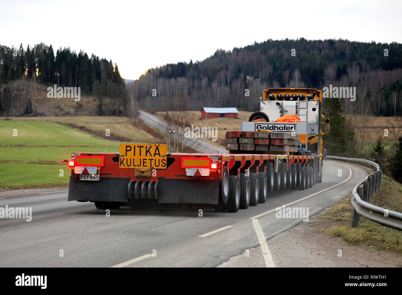 Semi Truck Rear View High Resolution Stock Photography and Images - Alamy