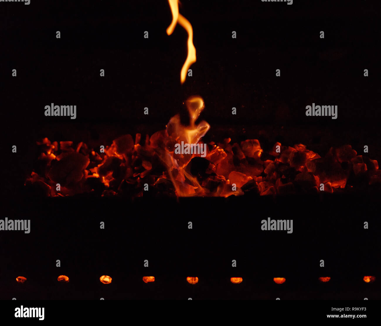 Bonfire wooden logs bright hi-res stock photography and images - Alamy