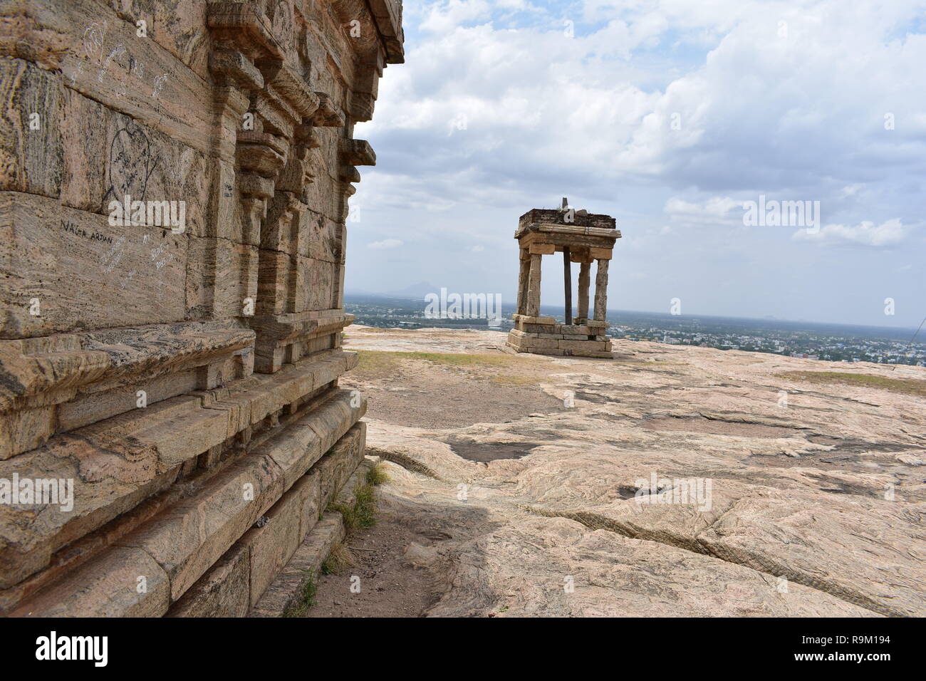 India temple century 13 hi-res stock photography and images - Alamy