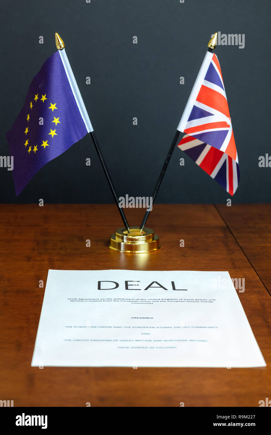 Symbols for uk brexit hi-res stock photography and images - Alamy