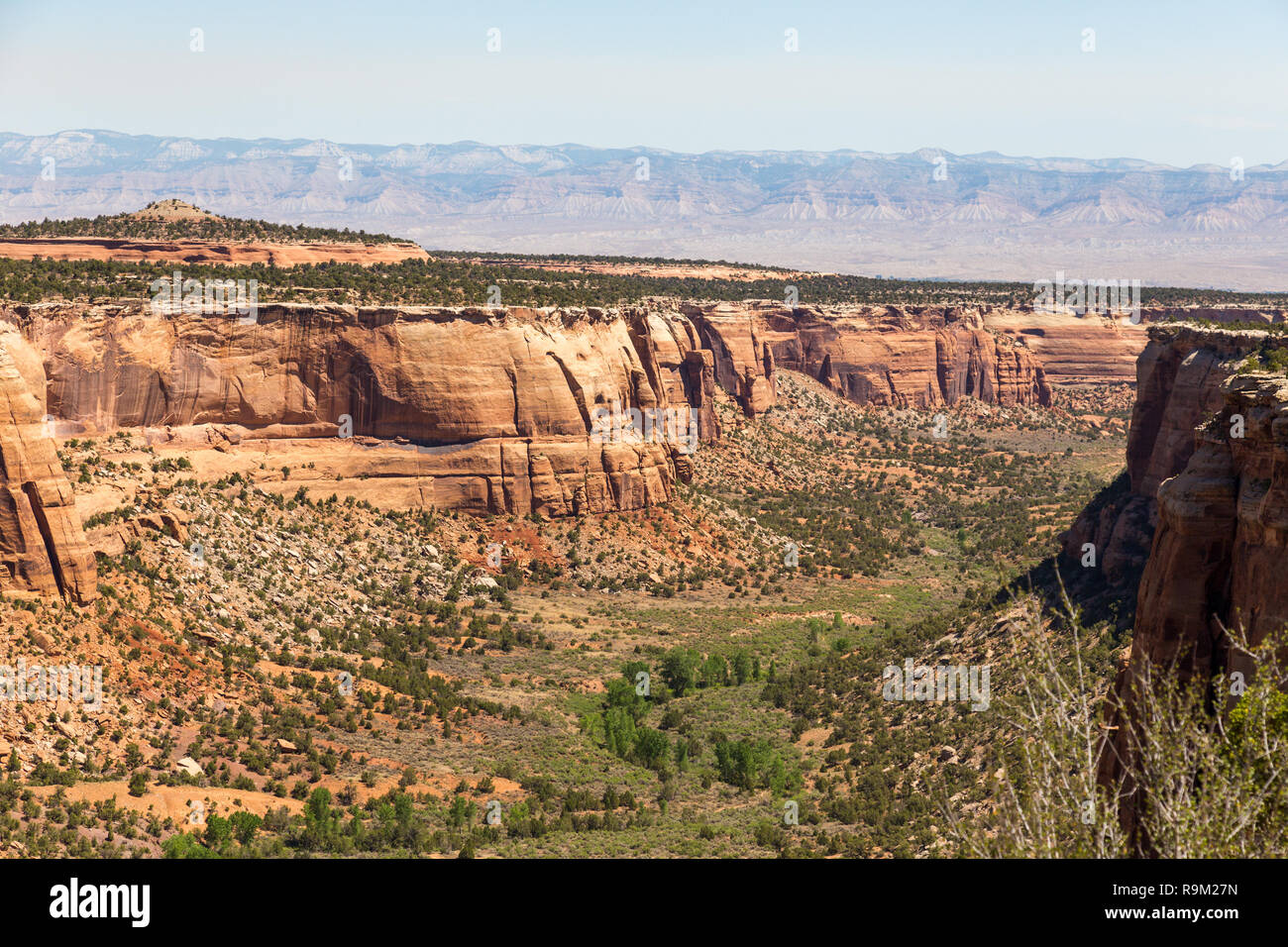 View rim rock drive hi-res stock photography and images - Alamy