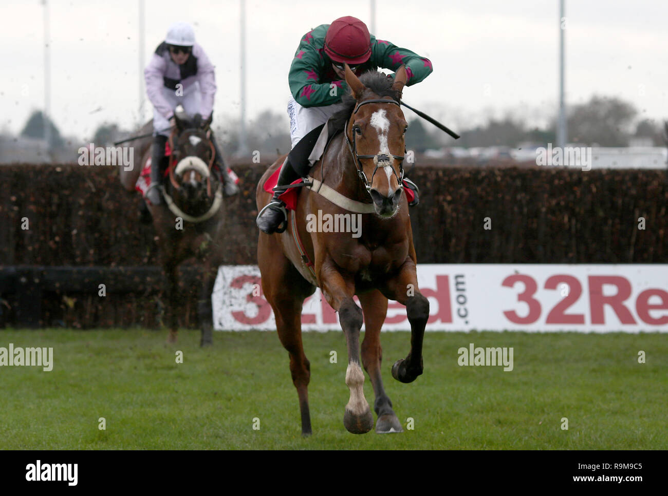 Jonathan burke clear last fence hi-res stock photography and images - Alamy