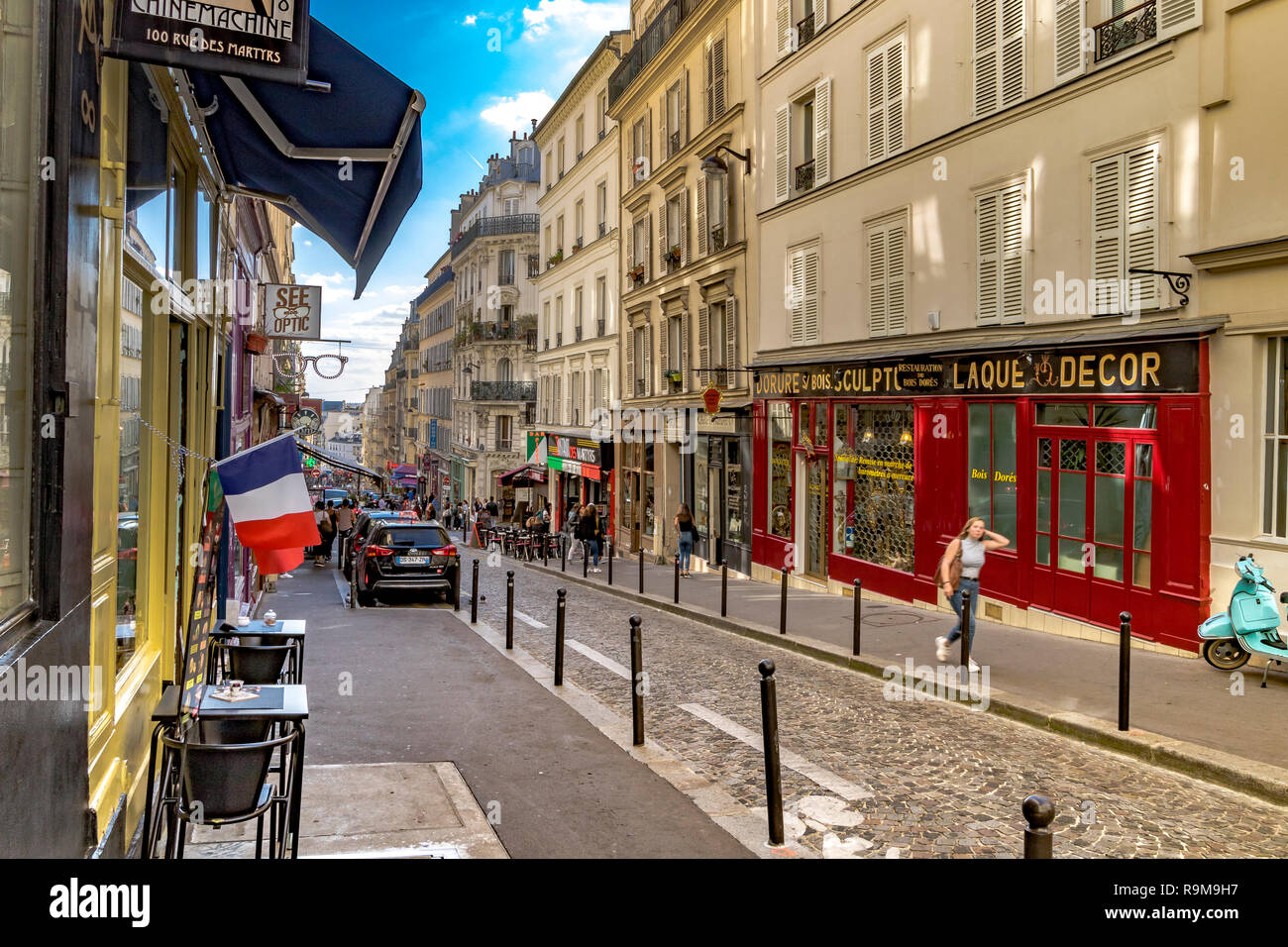 French shop fronts hi-res stock photography and images - Alamy