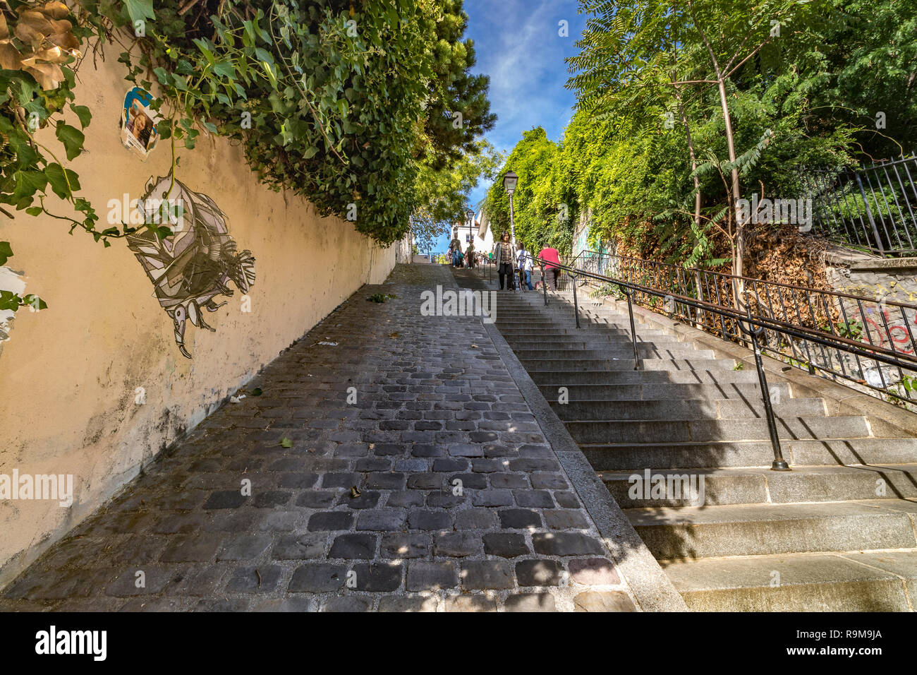 The stairs of montmartre hi-res stock photography and images - Alamy