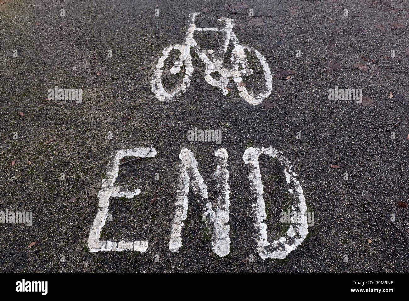 End of cycle path. Suffolk, UK, December 2018 Stock Photo - Alamy