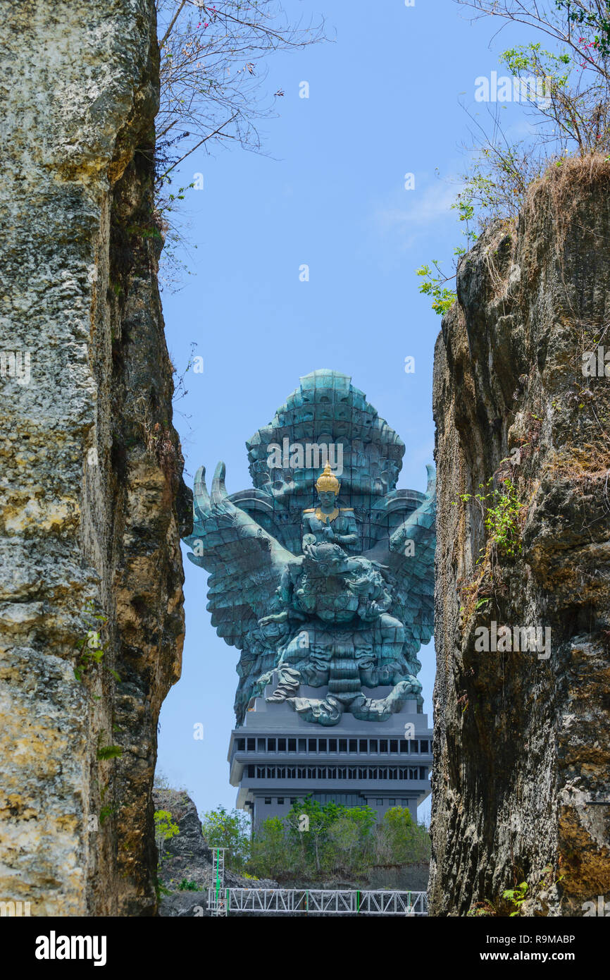 Garuda wisnu kencana statue hi-res stock photography and images - Alamy
