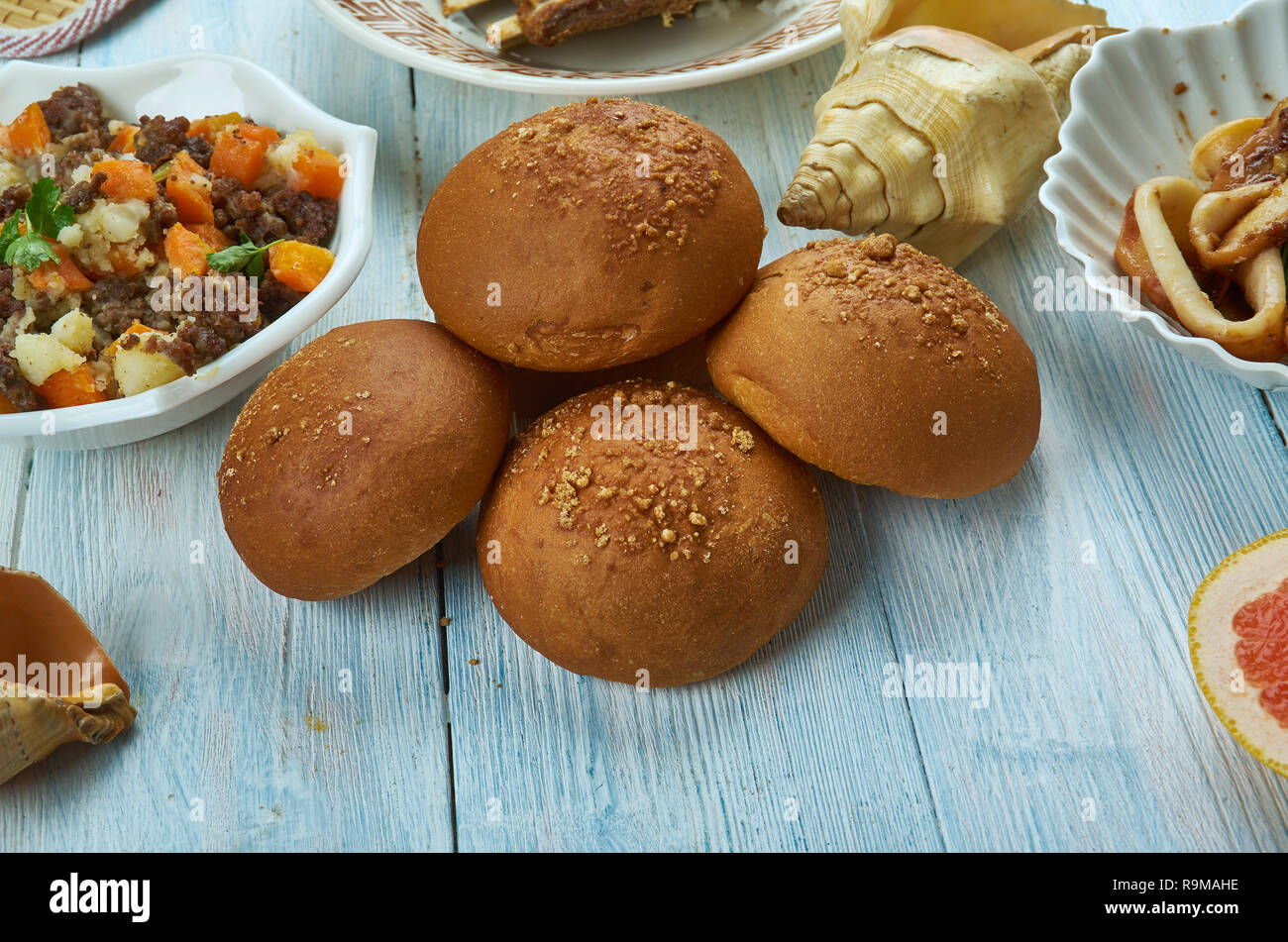Common bread hi-res stock photography and images - Alamy