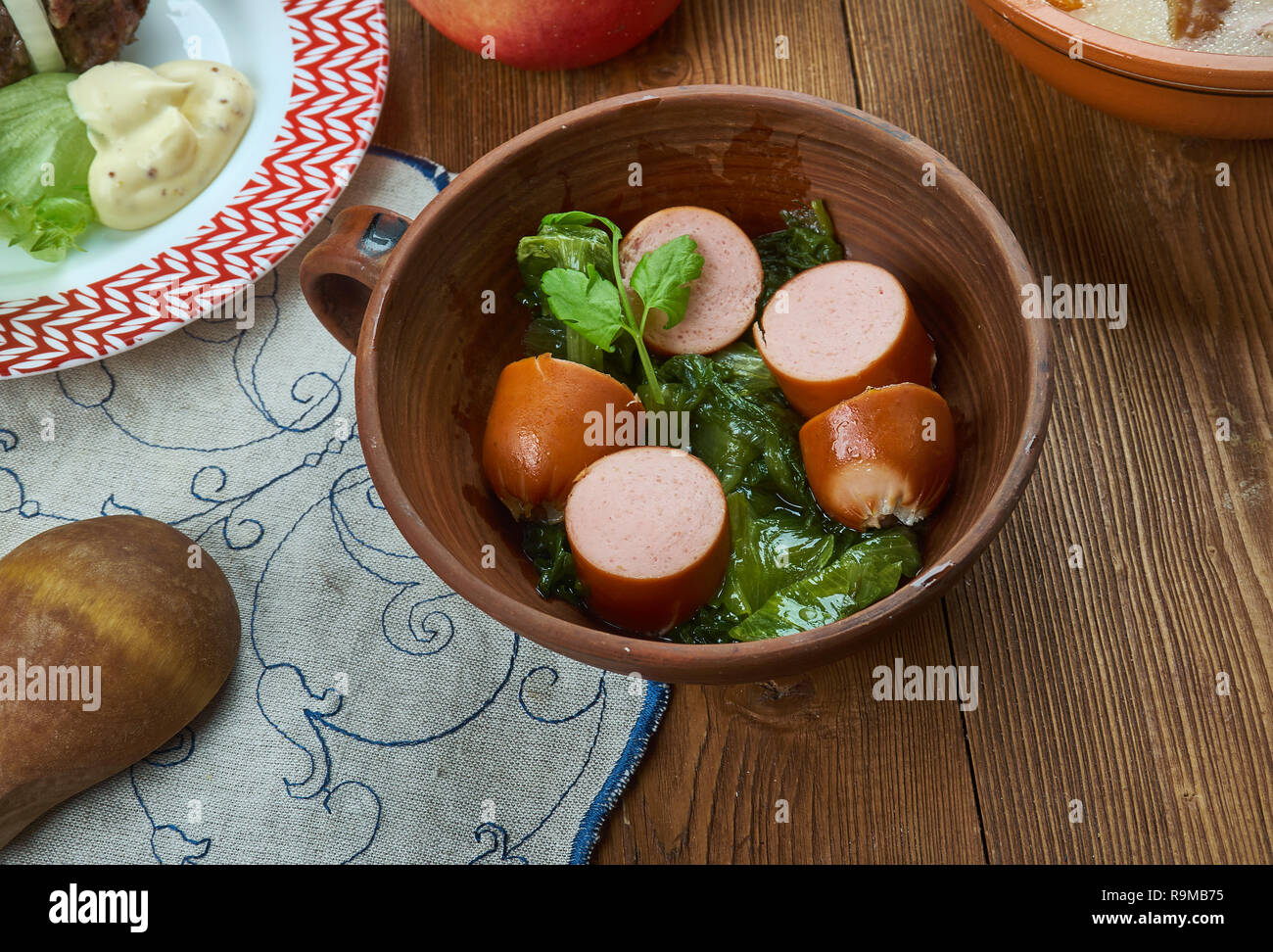 Rookworst, Dutch sausage in which ground meat is mixed with spices ...