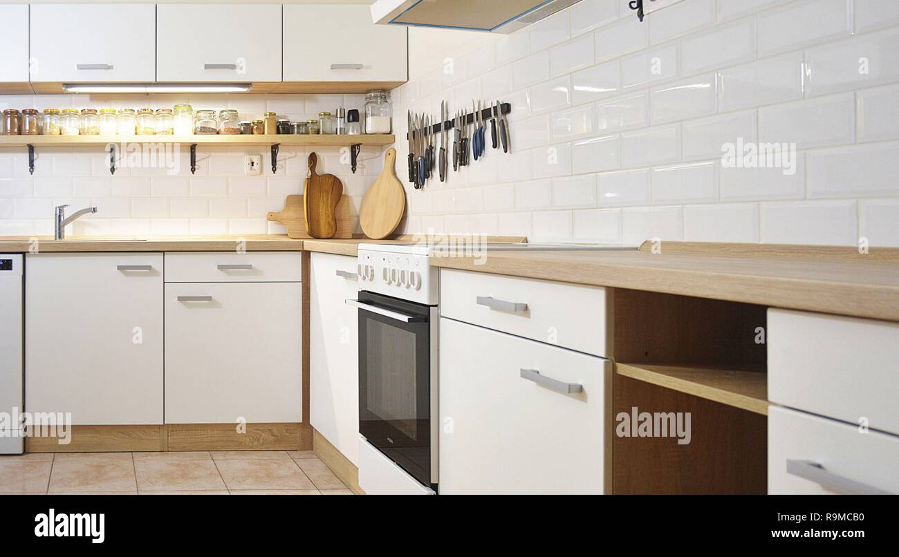 Kitchen unit hi-res stock photography and images - Alamy