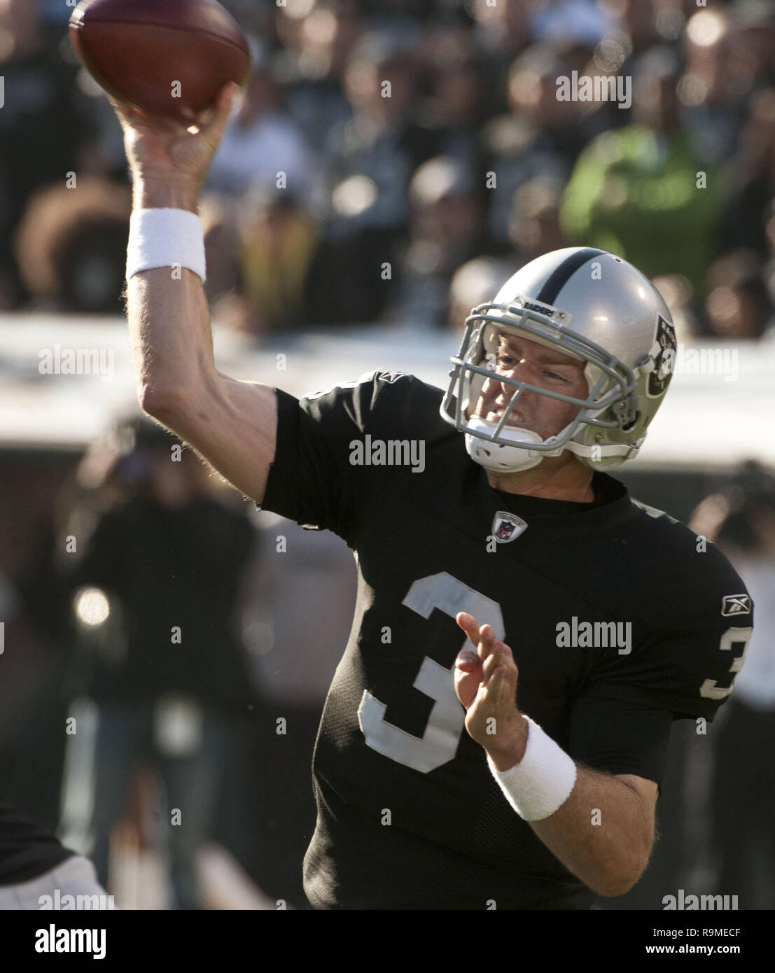 Oakland, California, USA. 1st Jan, 2012. Oakland Raiders quarterback ...