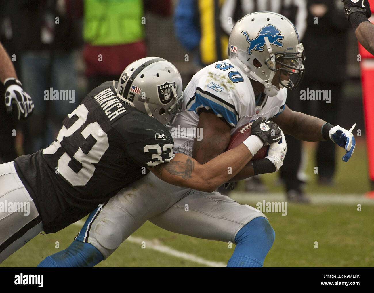 Oakland, California, USA. 18th Dec, 2011. Oakland Raiders strong safety ...