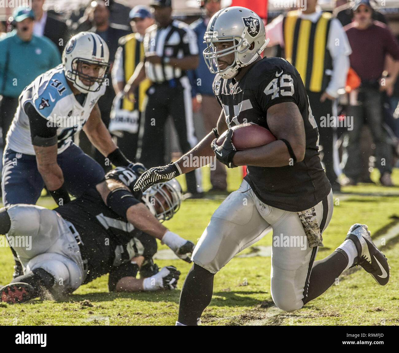 Oakland, California, USA. 24th Nov, 2013. Oakland Raiders fullback ...
