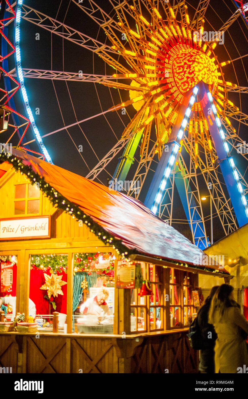 Berlin, Germany. 25th Dec, 2018. A Ferris wheel is seen at the ...