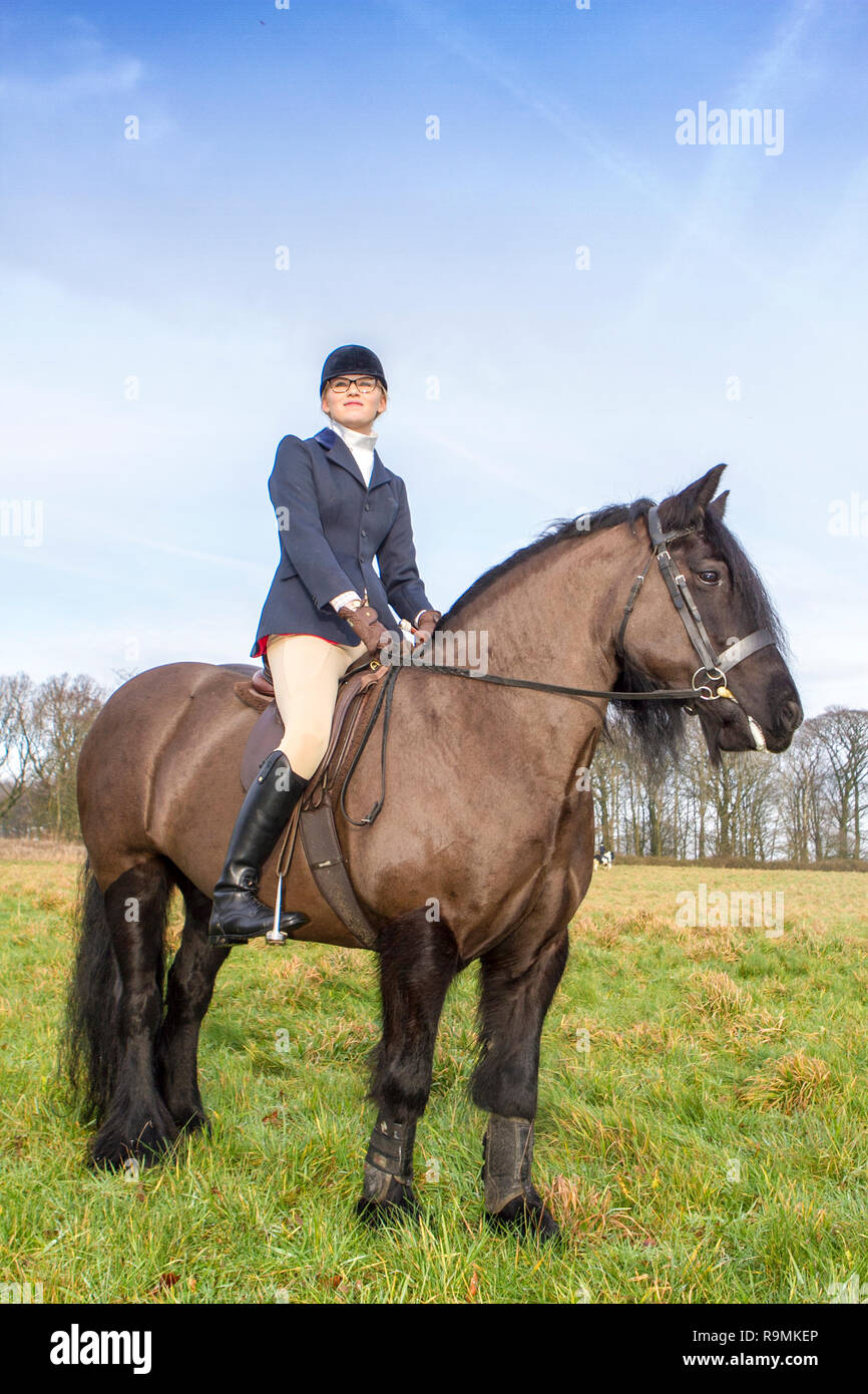 Four fox hunting hi-res stock photography and images - Alamy