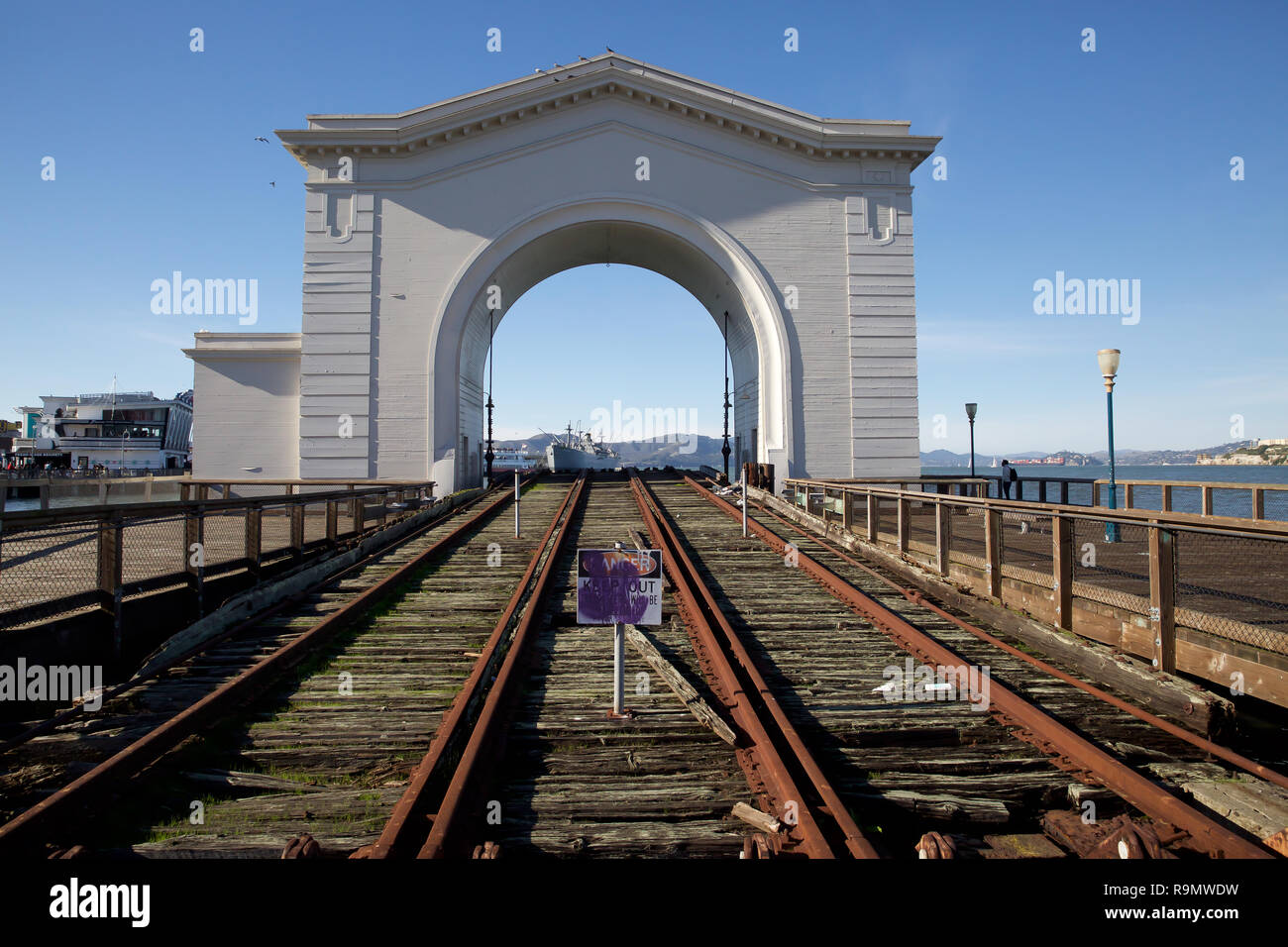 Old pier 43 ferry terminal san francisco hi-res stock photography and ...