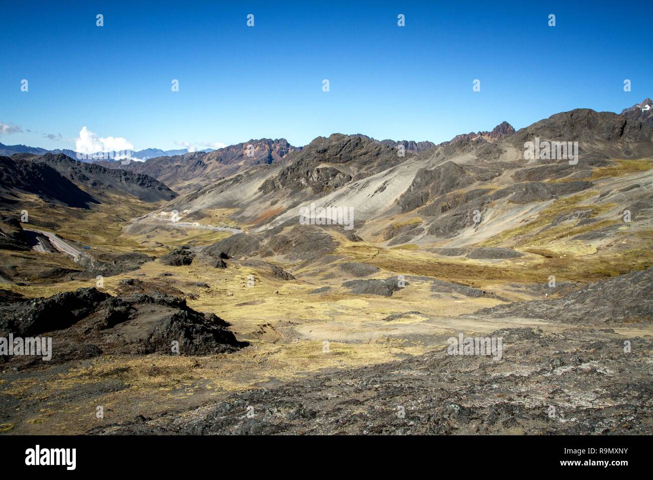 Panoramic view of spectacular high mountains, Cordillera, Andes, Peru ...
