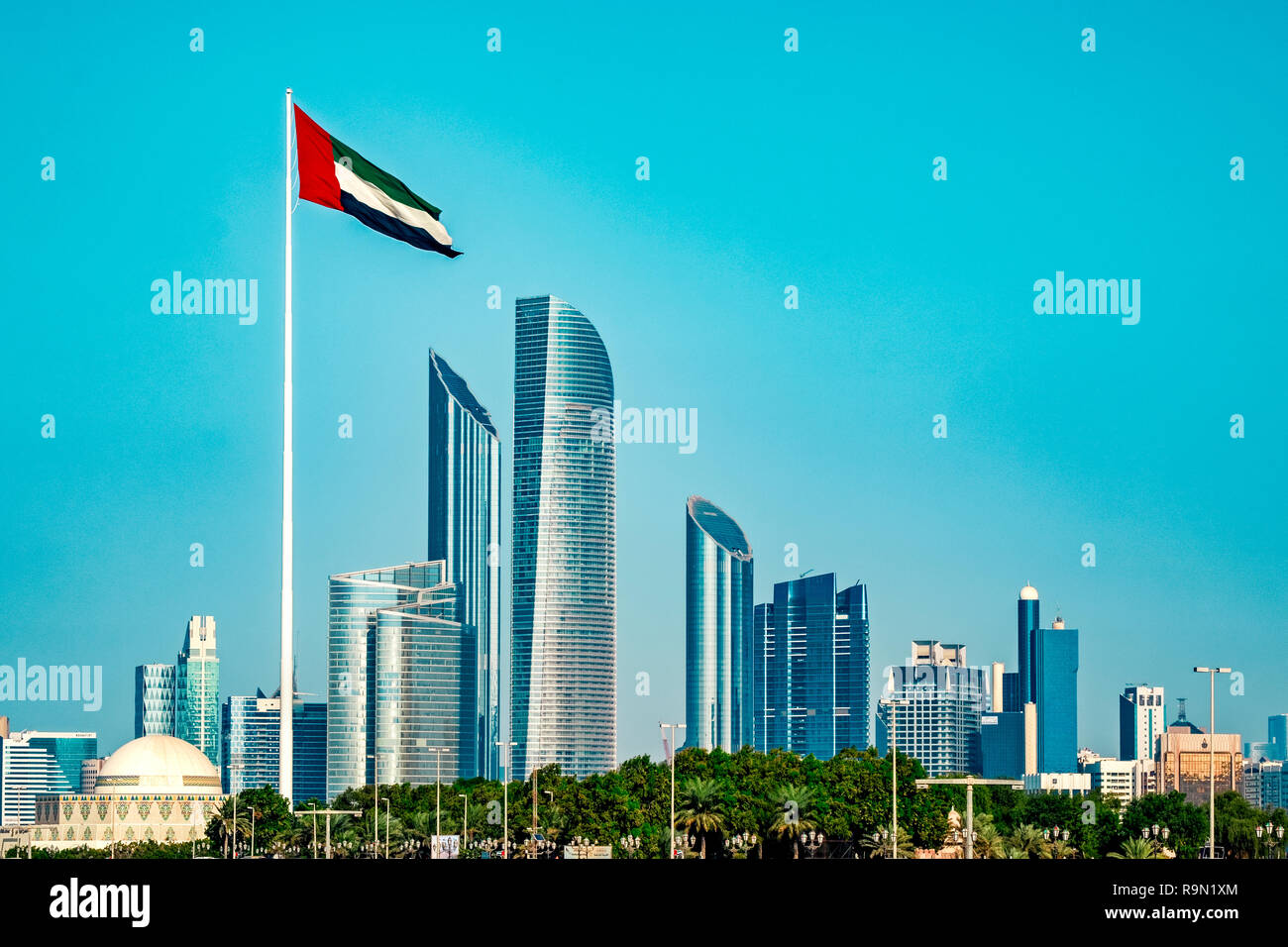 Abu dhabi corniche uae flag hi-res stock photography and images - Alamy