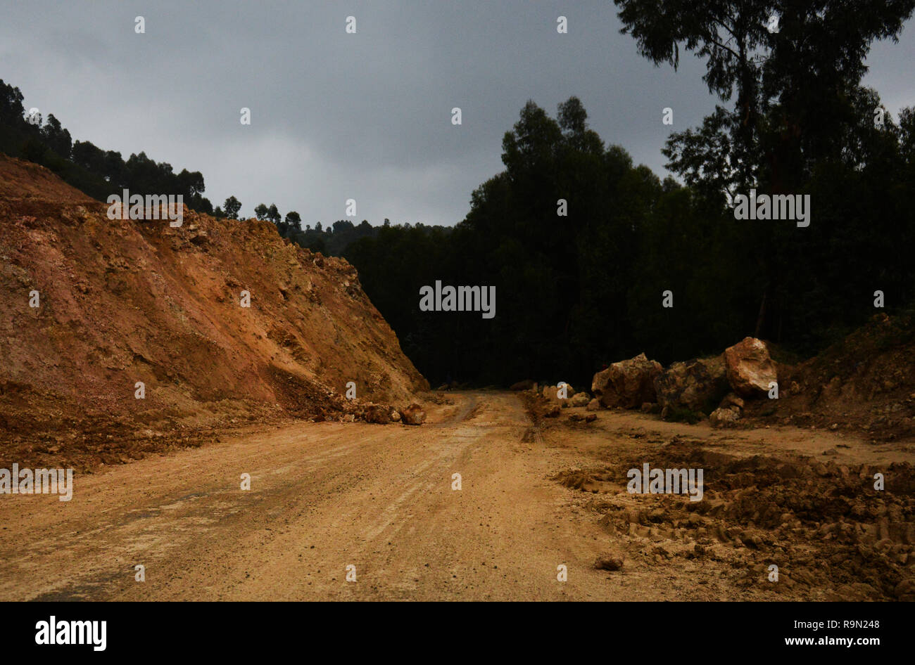 New paved roads under construction in rural Rwanda Stock Photo - Alamy New paved roads under construction in rural Rwanda Stock Photo - Alamy
