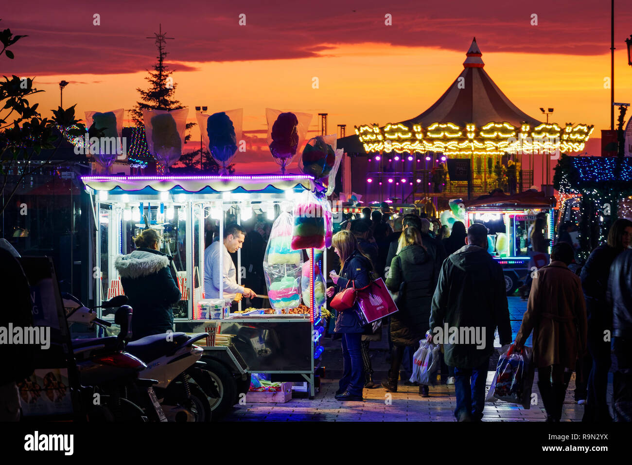 Greek street vendor at Aristotelous square, Thessaloniki. Evening view ...