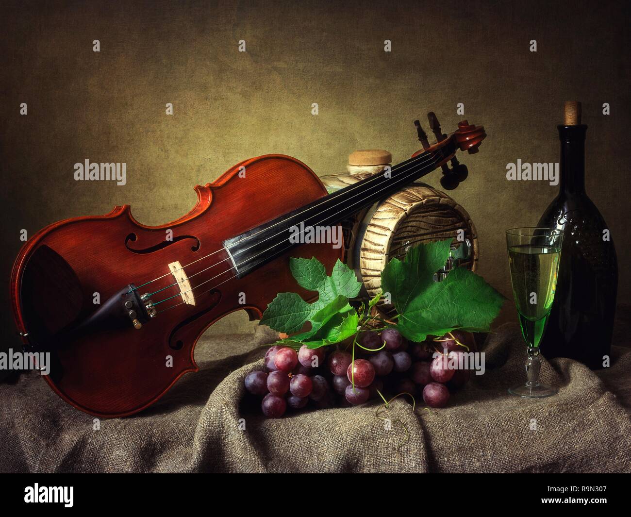 Still art hi-res stock photography and images - Alamy