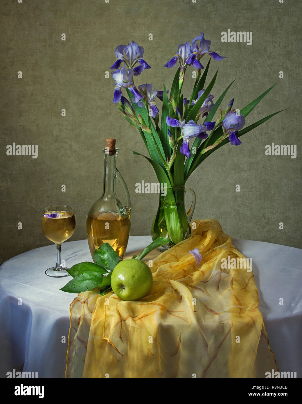 Still life with bouquet of blue irises Stock Photo - Alamy